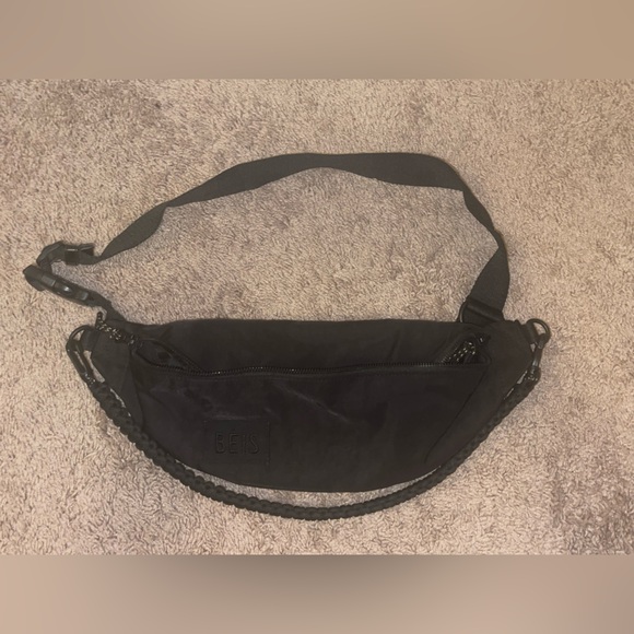 BEIS | Bags | Beis Sport Pack In Black | Poshmark